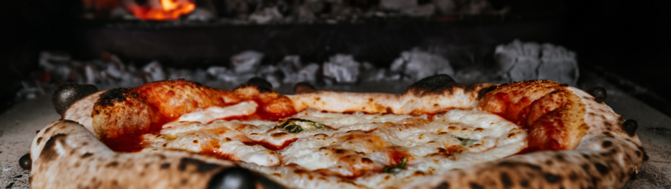 Pizza napolitaine : histoire, ingrédients et méthode authentique